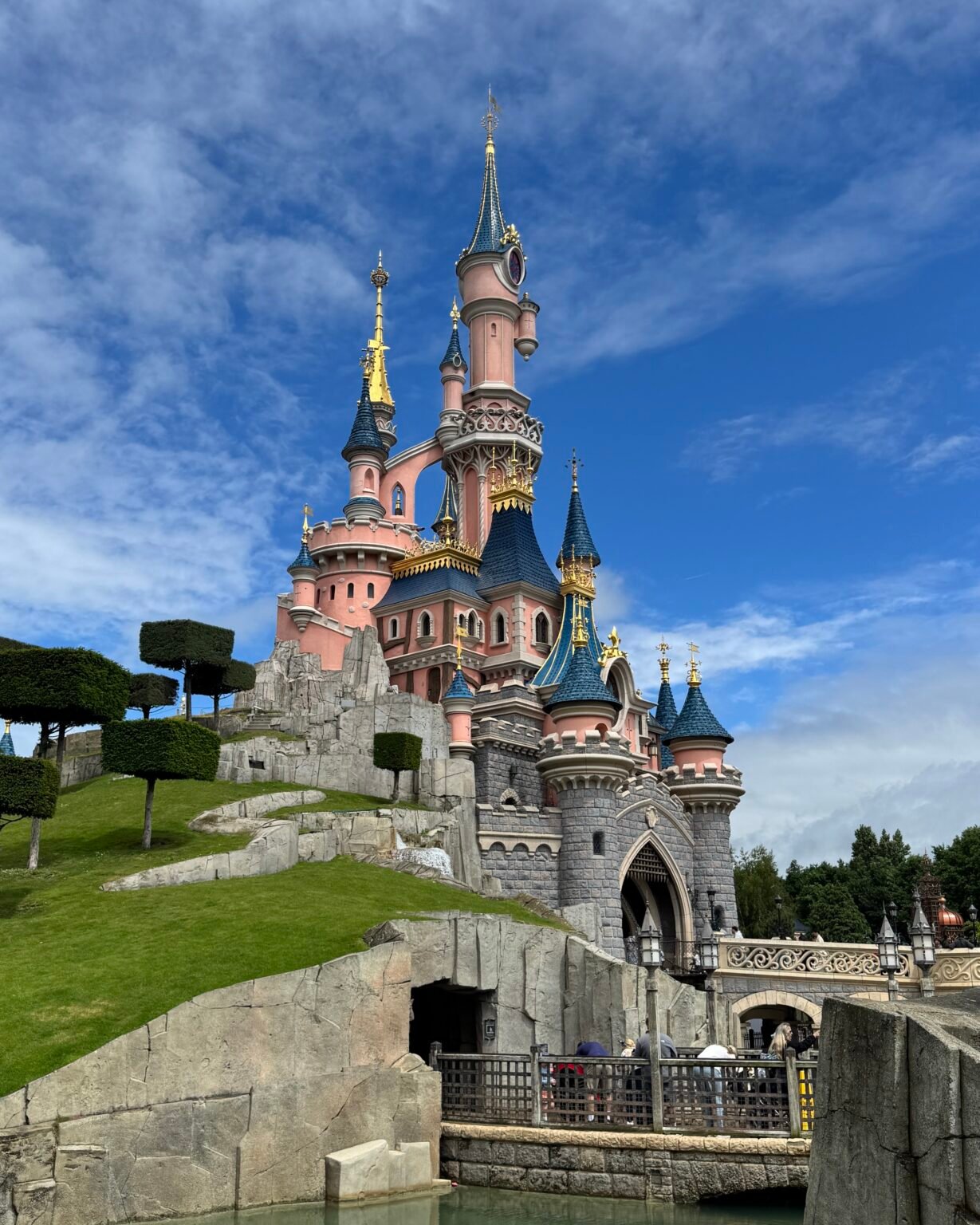 Disneyland Paris - First Timer Tips! - Bristol Family Blog